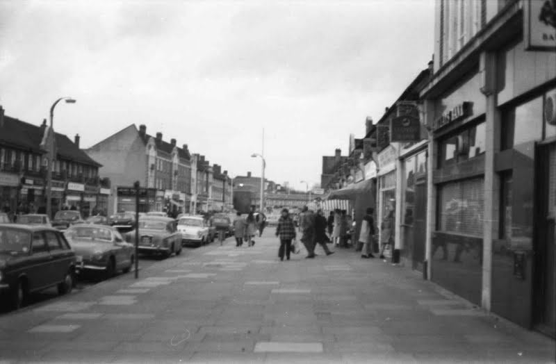 Victoria Road Ruislip Manor 1970